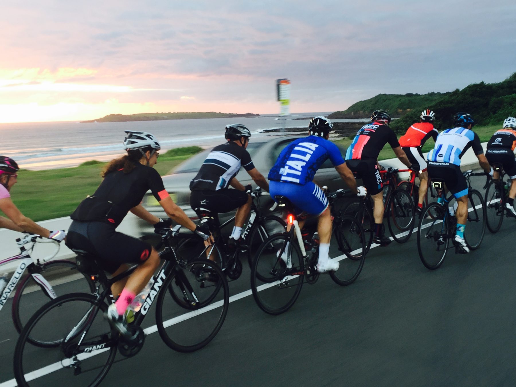 Illawarra Cycle Club | Group Riding Etiquette