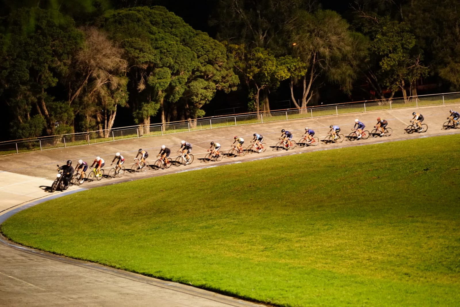 Illawarra Cycle Club | Track training for Juniors